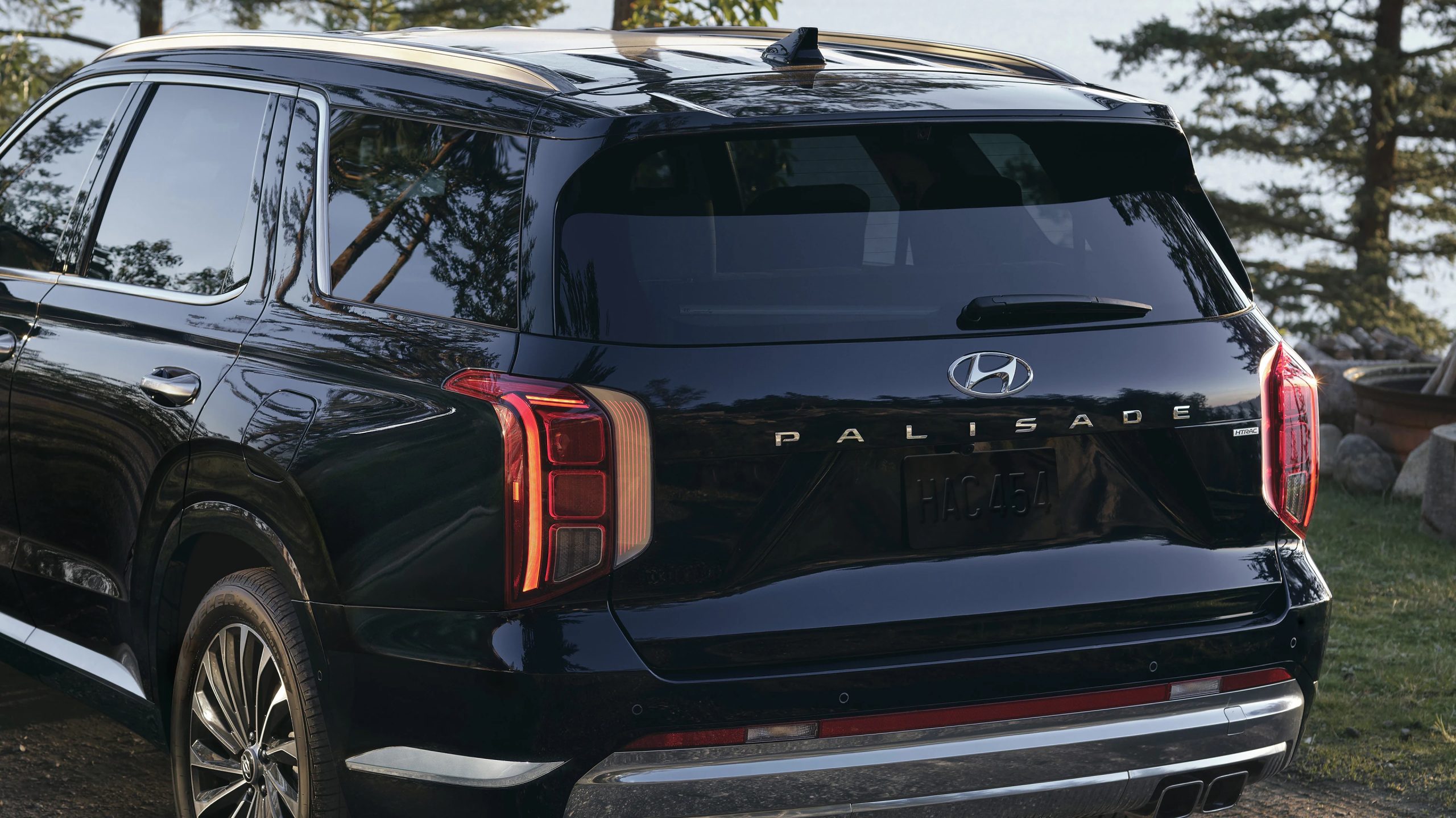 2025 Hyundai Kona vs 2025 Subaru Crosstrek | Calgary Hyundai