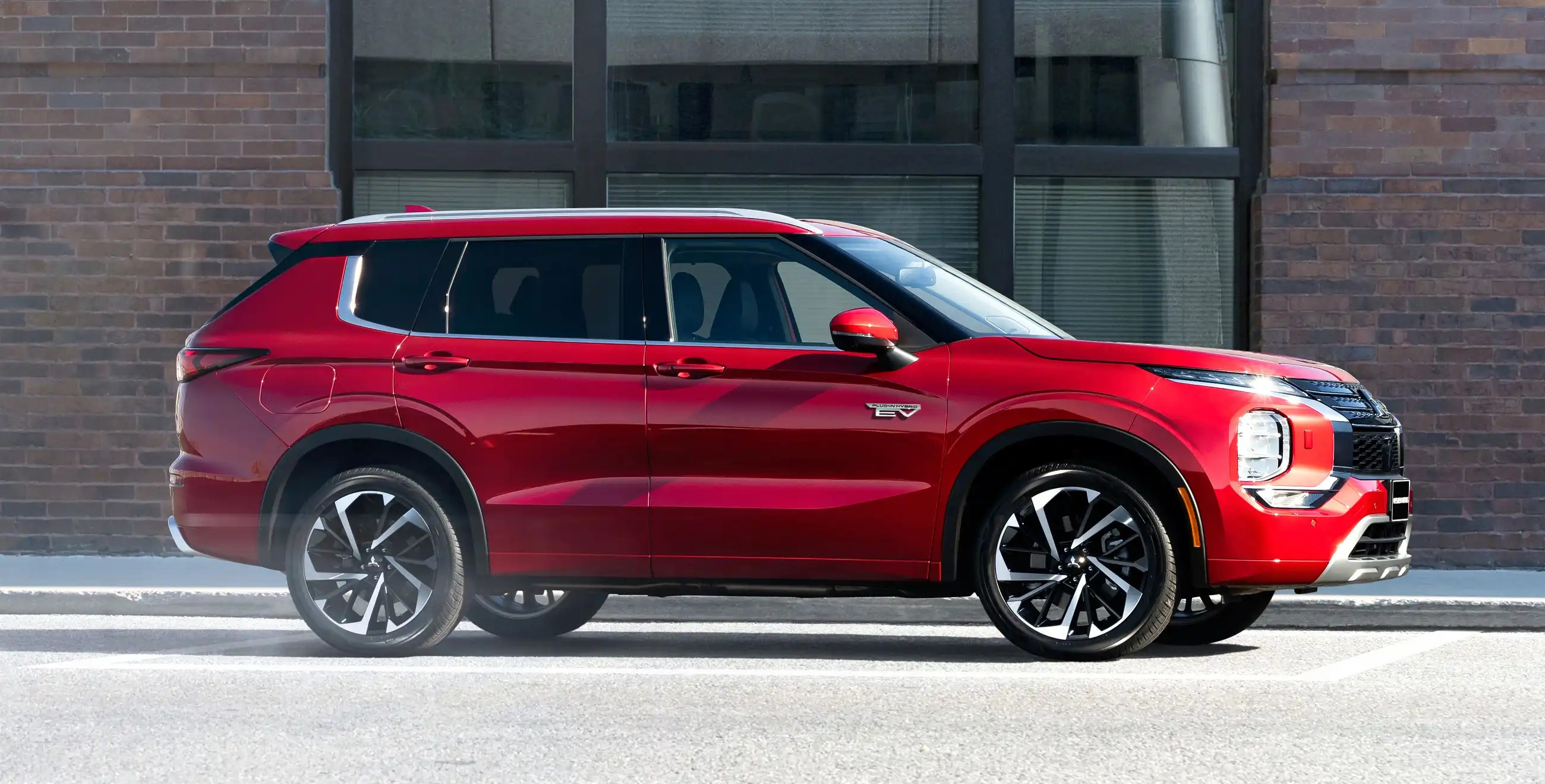 2023 Mitsubishi Outlander PHEV | Cranbrook Mitsubishi