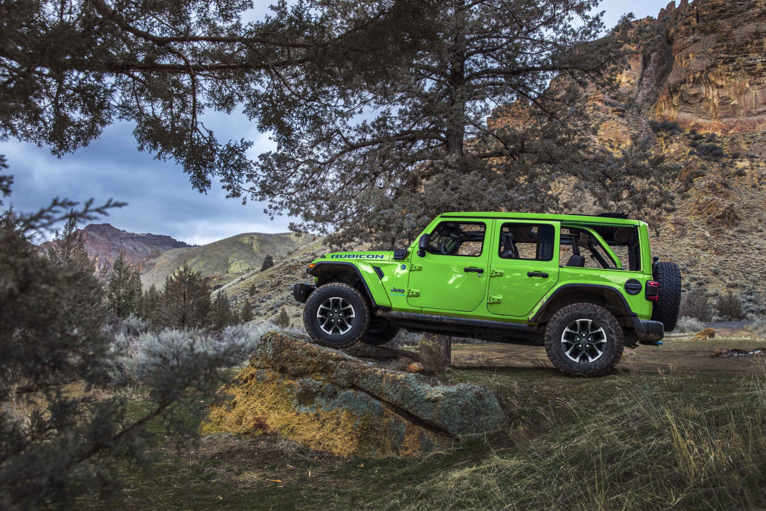Mojito! Returns to Jeep® Wrangler, Joins Gladiator Colour Palette in ...