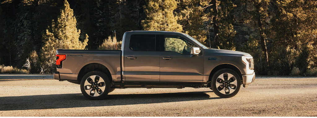 2025 Ford F-150 Lightning Range | Downtown Ford in Toronto, ON