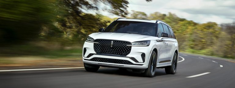 How Much Can the 2025 Lincoln Aviator Tow? - Downtown Lincoln