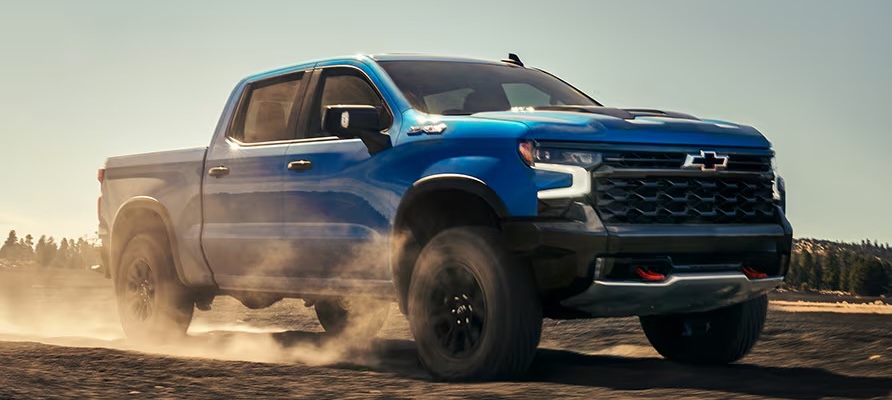 2025 Chevrolet Silverado 1500 ZR2 vs 2025 Ram 1500 RHO vs 2025 Ford F ...