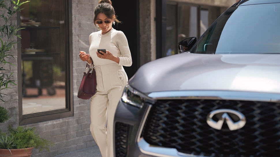 What are the Best Luxury Cars for Real Estate Agents? - Infiniti Downtown
