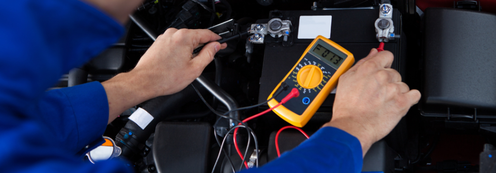 Warning Signs of a Dying Car Battery | Waterloo, ON