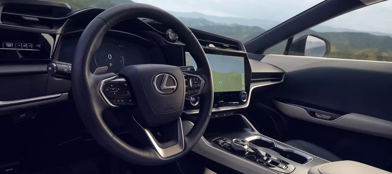 2025 Lexus RZ | Lexus Downtown in Toronto, ON