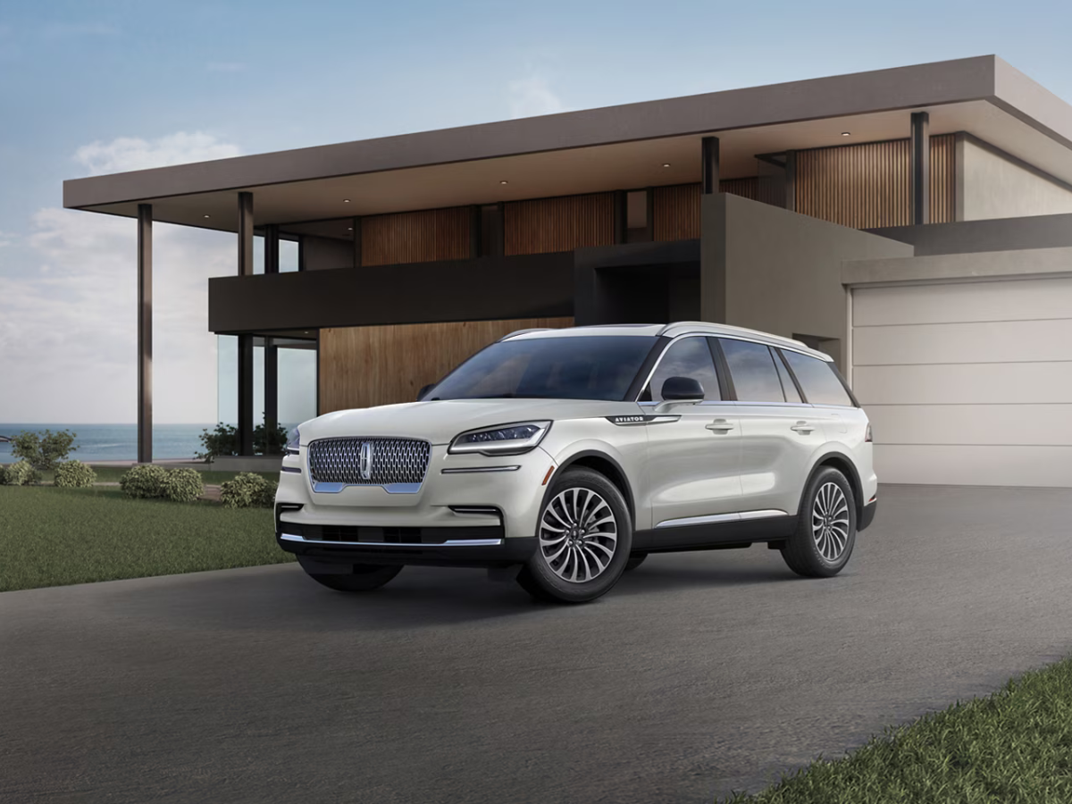 2024 Lincoln Aviator Review | Luxury SUV Features & Performance