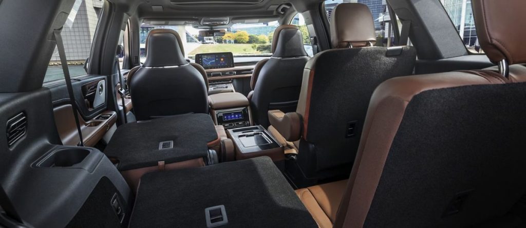 Top 5 Reasons to Upgrade to the 2025 Lincoln Aviator | Lincoln of Windsor