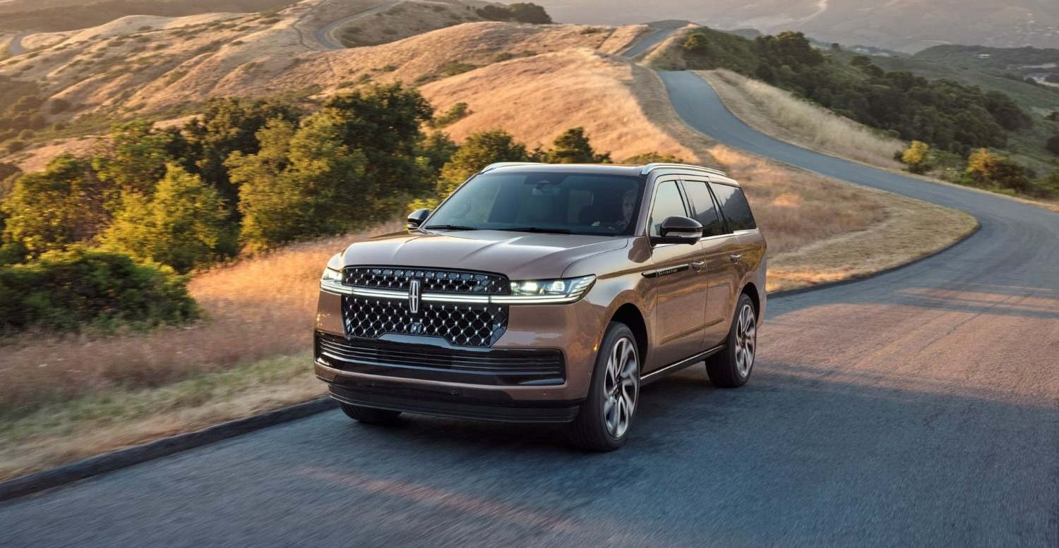 2026 Lincoln Navigator Review: Price, Photos, and Specs