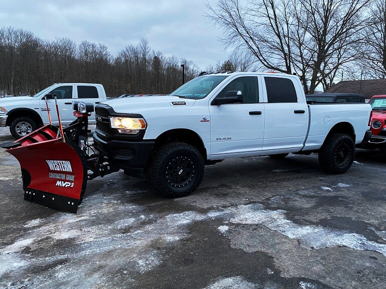 Shop Vehicle Accessories | Manitoulin Chrysler in Ontario