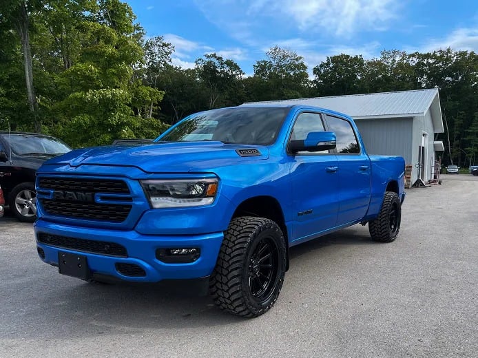 Shop Vehicle Accessories | Manitoulin Chrysler in Ontario