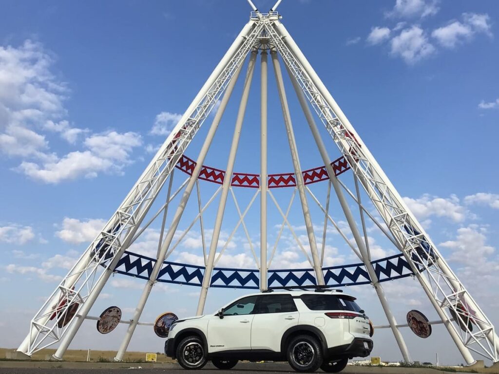 Design Features of the Nissan Pathfinder Rock Creek Edition - Medicine ...