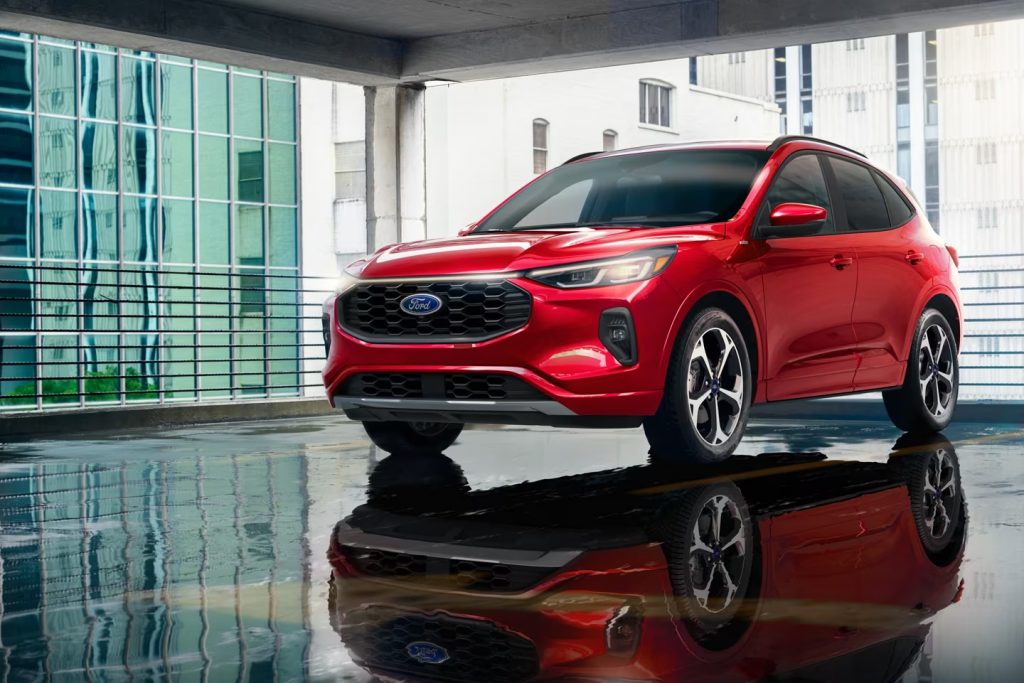 Comparing Ford SUVs: Escape vs. Explorer vs. Bronco - Oakridge Ford