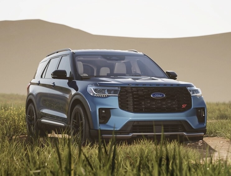 Compare 2025 Ford Escape vs. Explorer | SUVs at Oakridge Ford