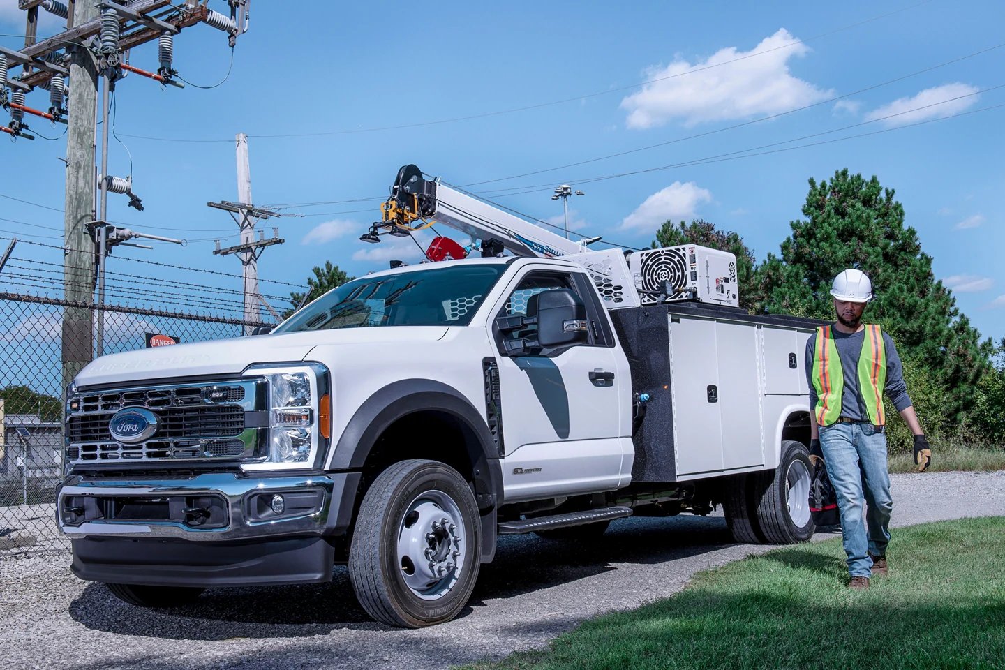 2024 Ford F-450 Chassis Review - Performance Ford Windsor