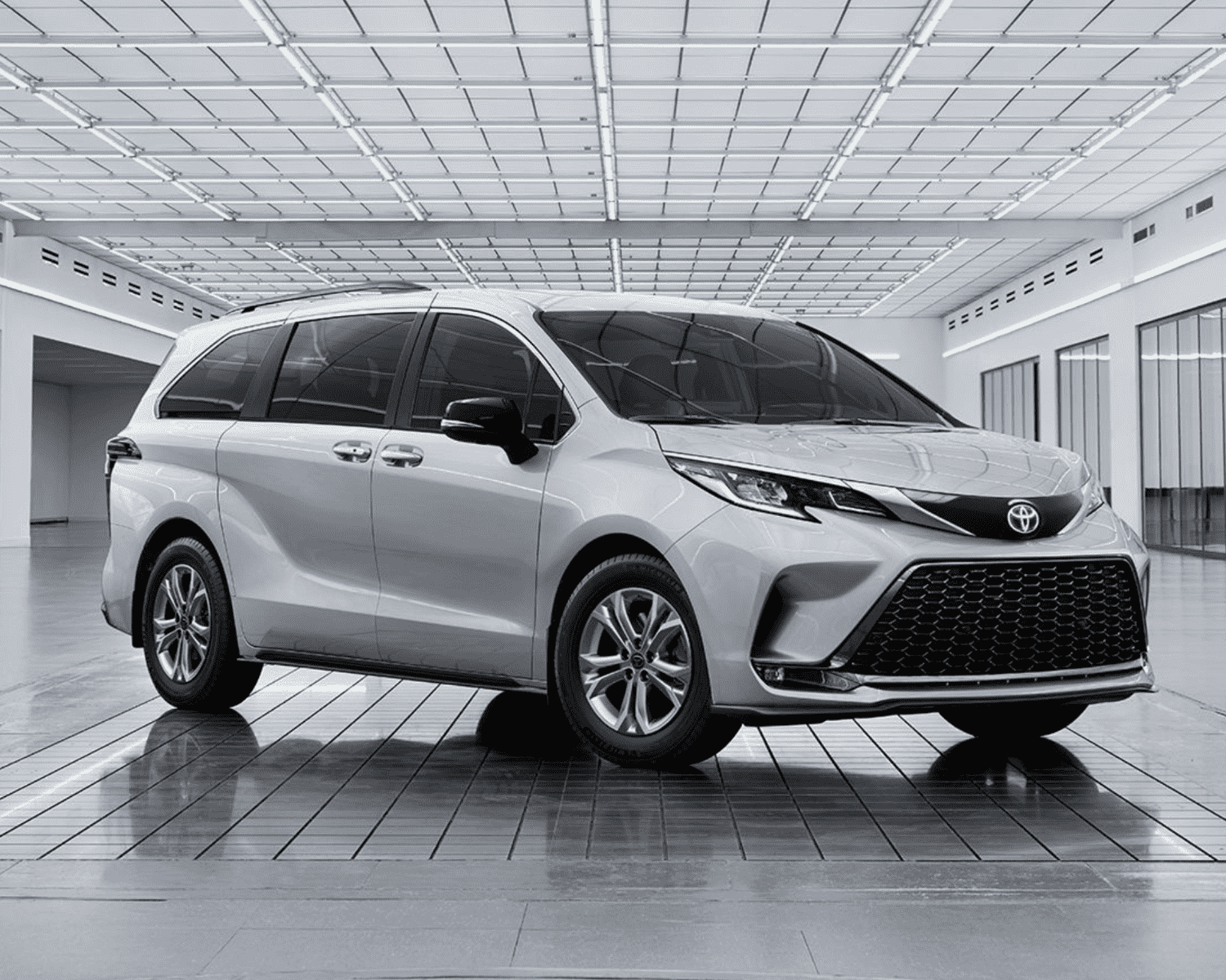 2023 Toyota Sienna a standout choice for families on the go. - Tony ...