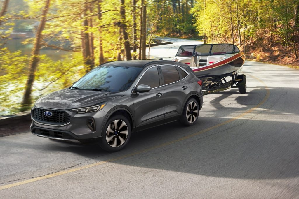 2025 Ford Escape Review, Pricing & Specs | White Oak Ford